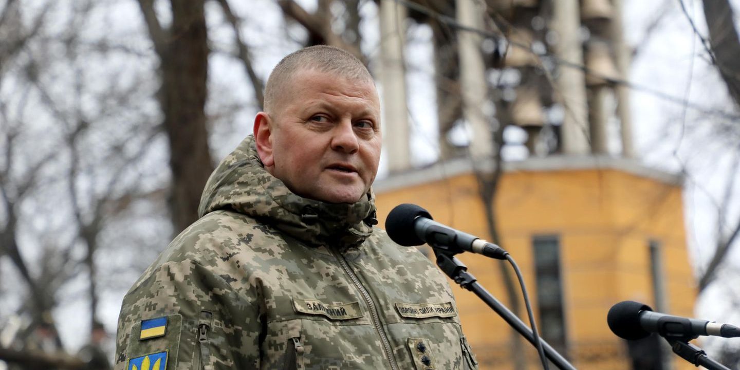 Ukrainischer General mit «Hakenkreuz-Armband»? | Jüdische Allgemeine Ukrainischer General mit «Hakenkreuz-Armband»? | Jüdische Allgemeine