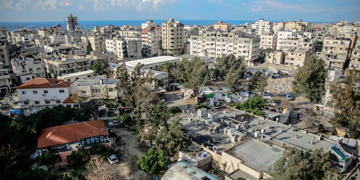 Bundesregierung hat mehr als 140 Ortshelfer aus Gaza aufgenommen ...