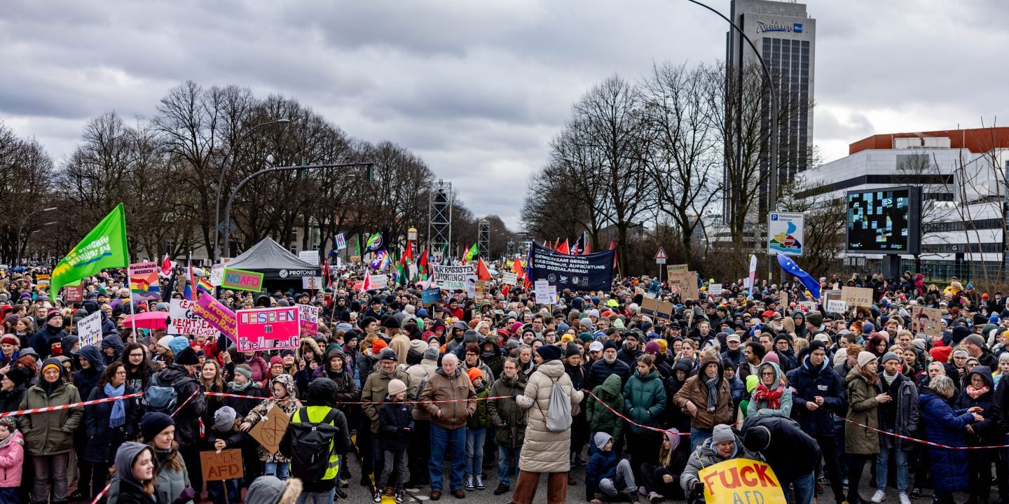 Zehntausende gegen rechts in Hamburg | Jüdische Allgemeine