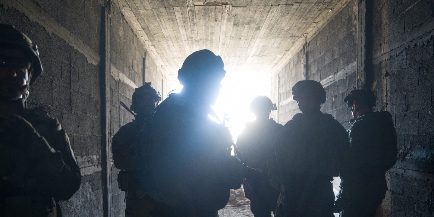 Israelische Armee findet riesigen Hamas-Tunnel nahe der Grenze Gazas nach Ägypten | Jüdische ...