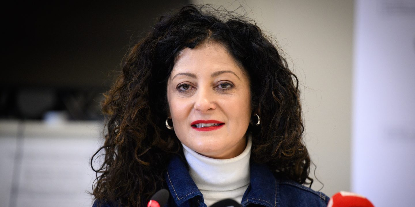 Senatorin verteidigt ihre «Nazi»-Äußerung zu Tesla | Jüdische Allgemeine