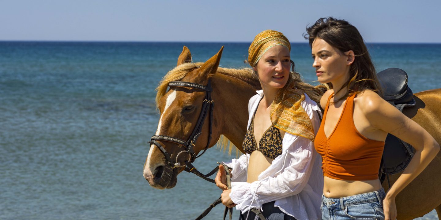 Kino: »Hot Milk« von Rebecca Lenkie­wicz adaptiert Deborah Levys Roman ...