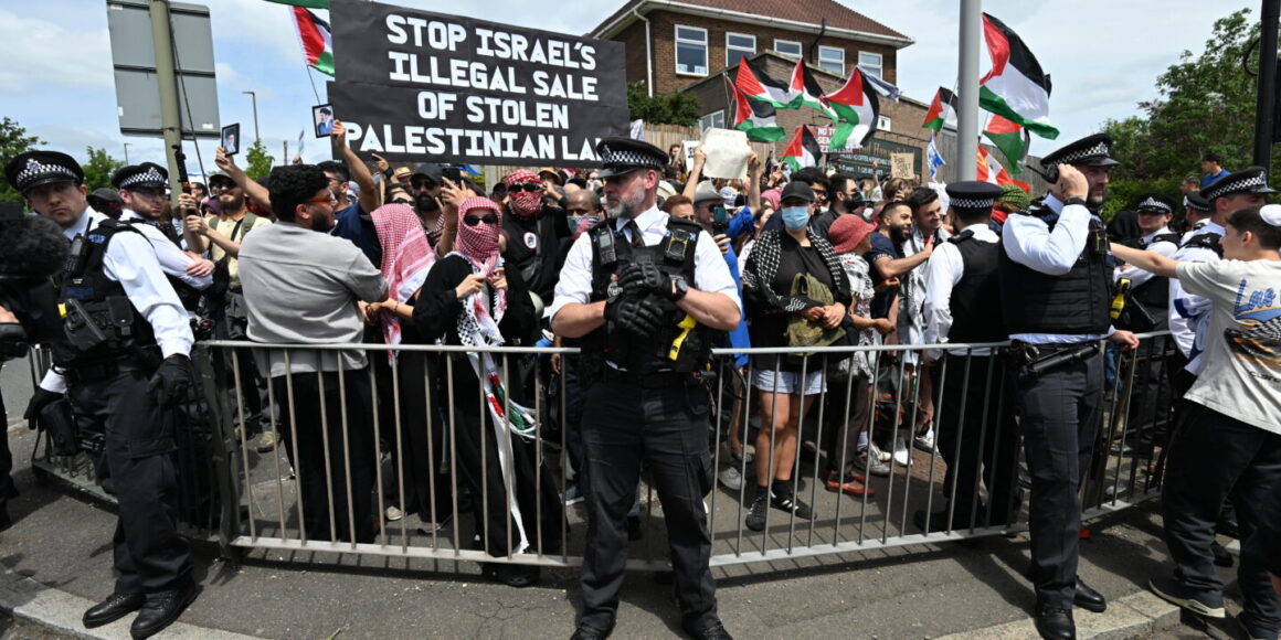 Festnahmen bei Protesten gegen Alija-Veranstaltung in Synagoge ...